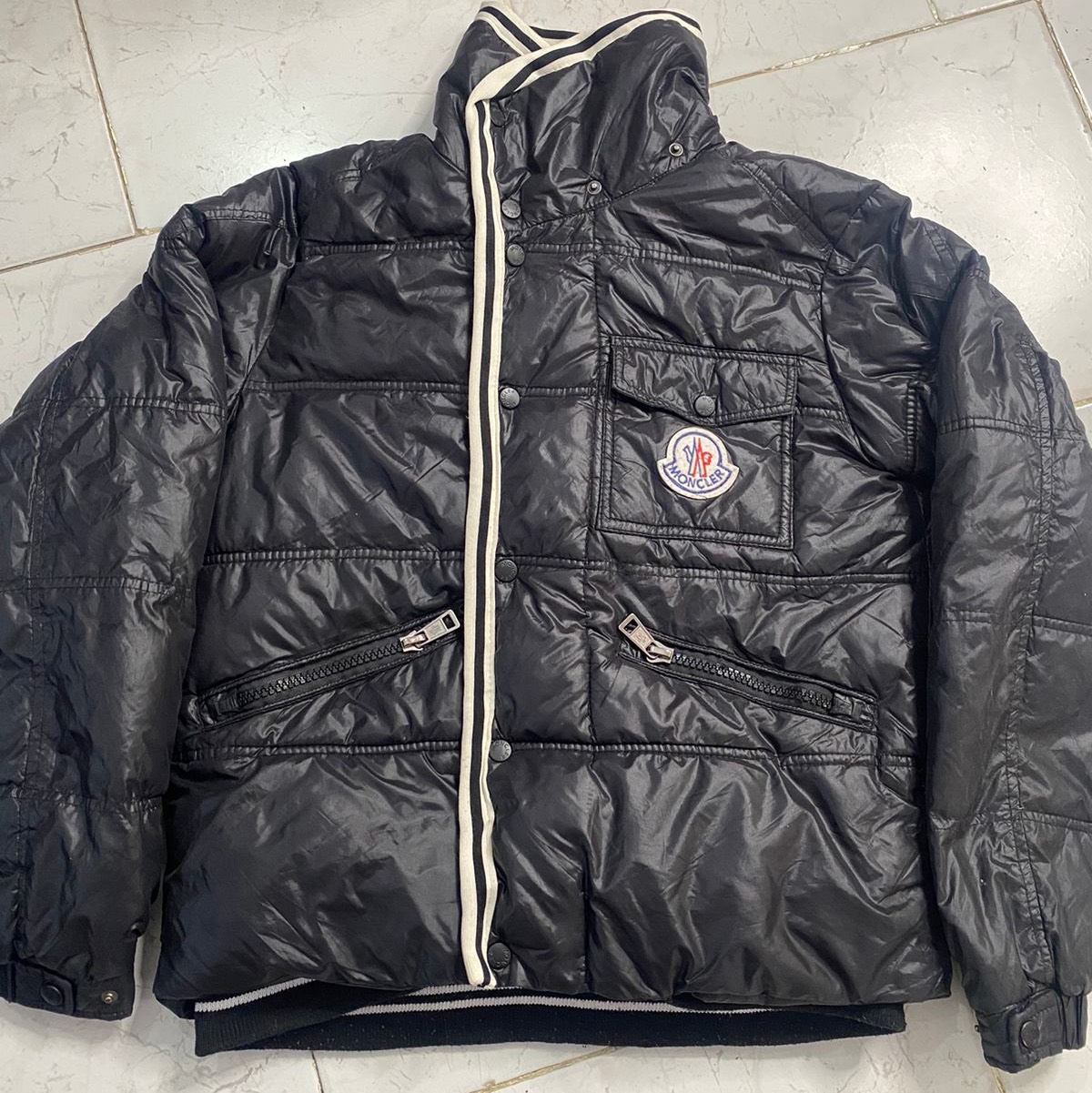 Moncler bundle 6 PCs | Vintage Wholesale Marketplace - Bulk Vintage ...