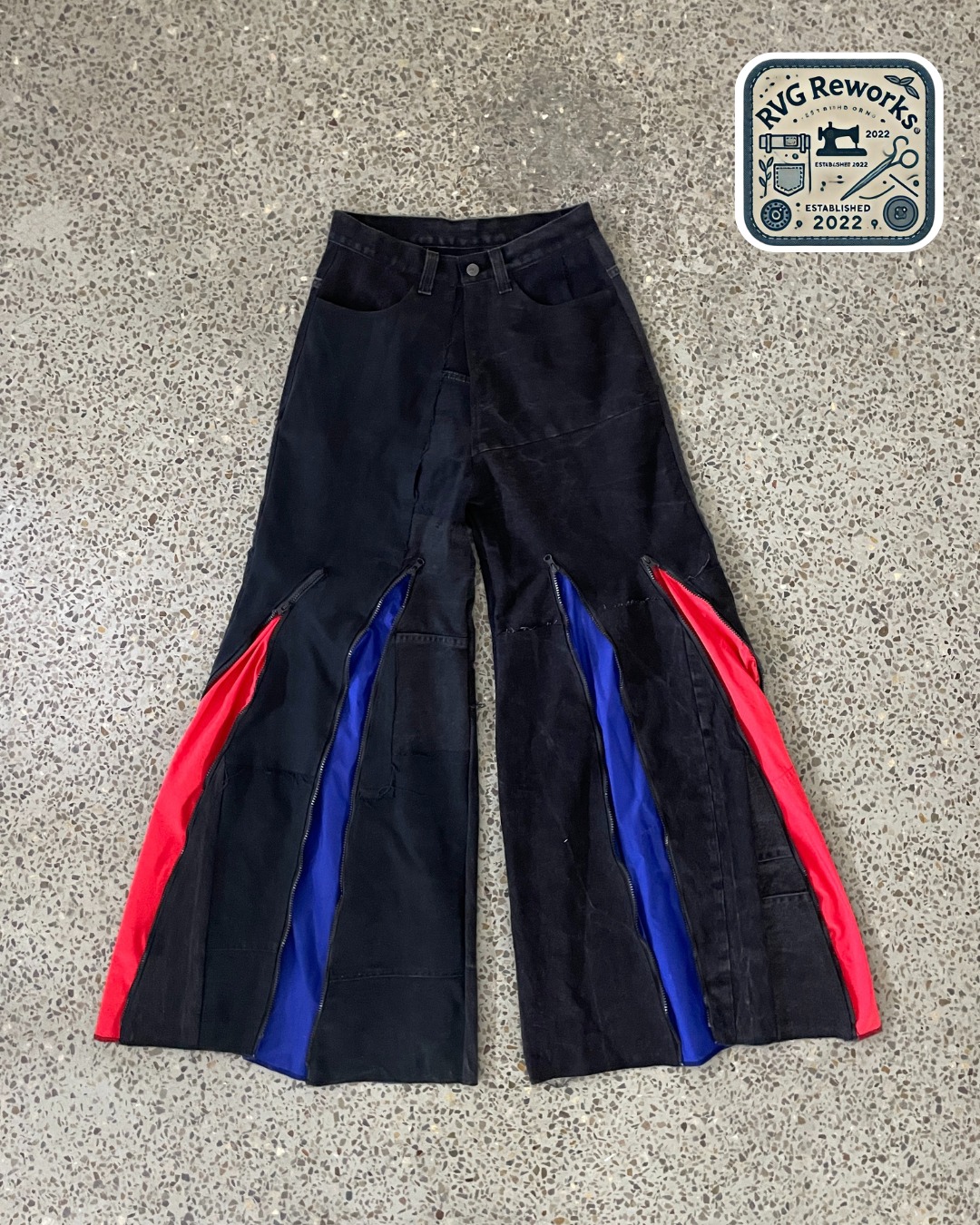 Upcycled Zip-Panel Denim-Hosen | Vintage Großhandelsmarktplatz ...