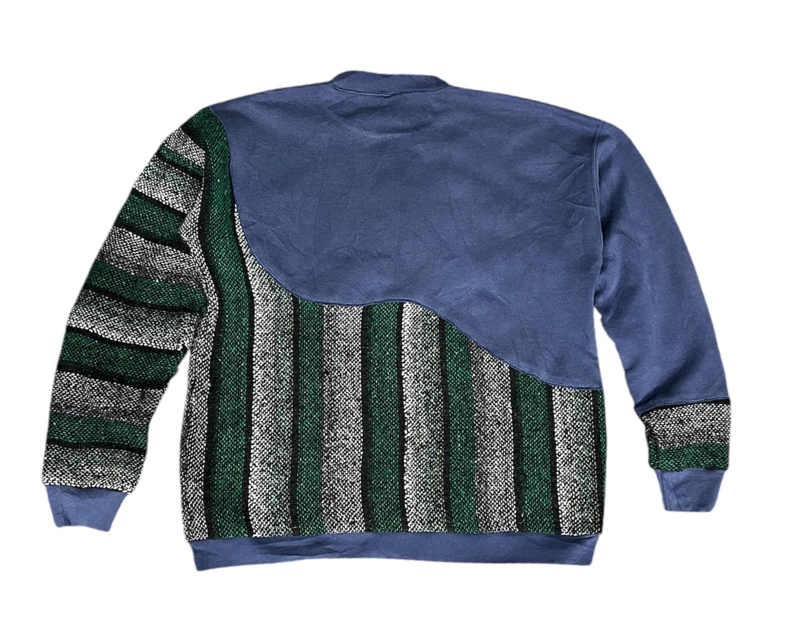 Fs-70 upcycled nike Sweatshirt mit Patch | Vintage ...